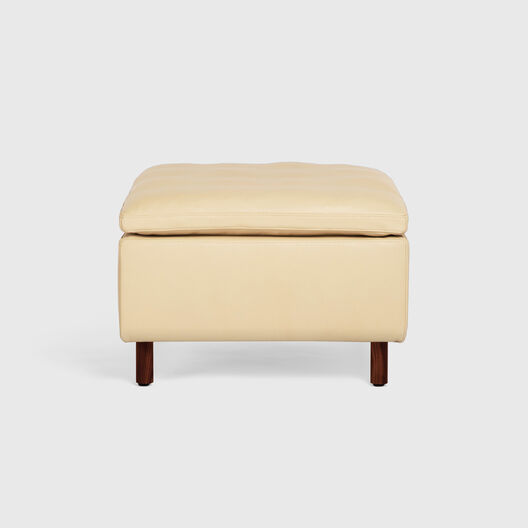 Benches and Ottomans | Living Edge