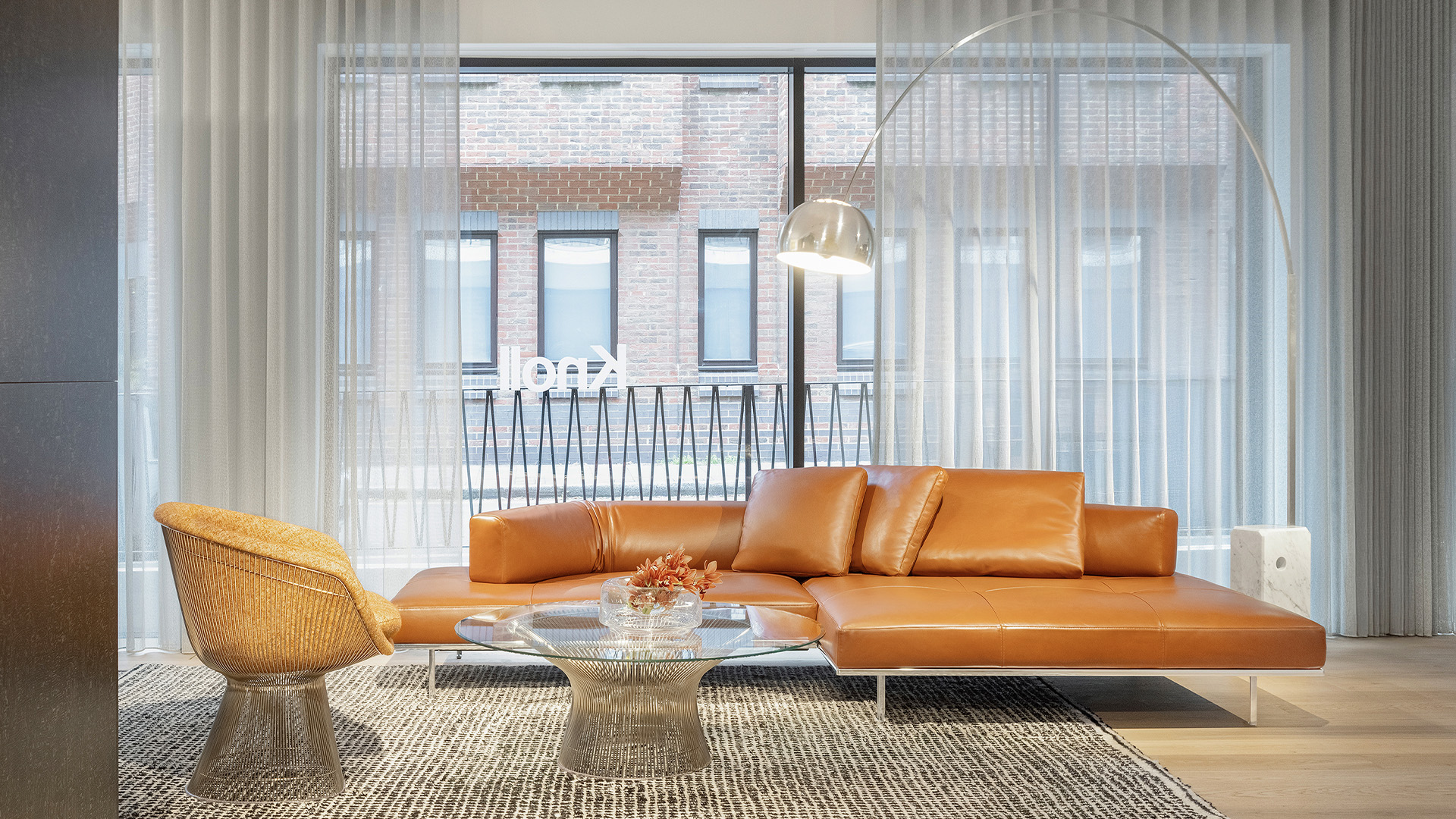 Knoll Matic Sofa | Living Edge