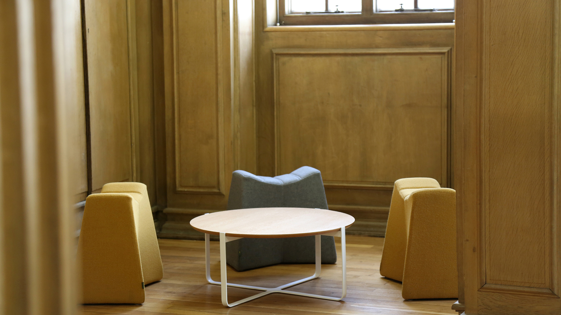 NaughtOne Trace Table | Living Edge