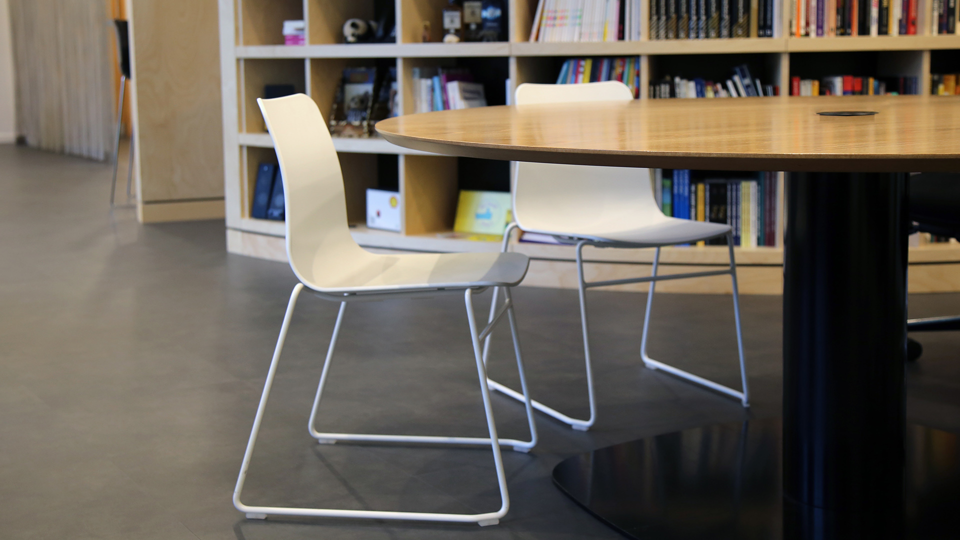 naughtone Polly Chair | Living Edge